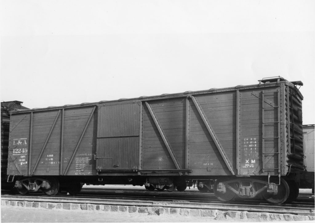 New O Scale Boxcar Kit, Howe Truss